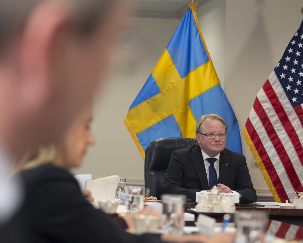 SD meets with Finland Defense Minister Jussi Niinisto and Sweden ...
